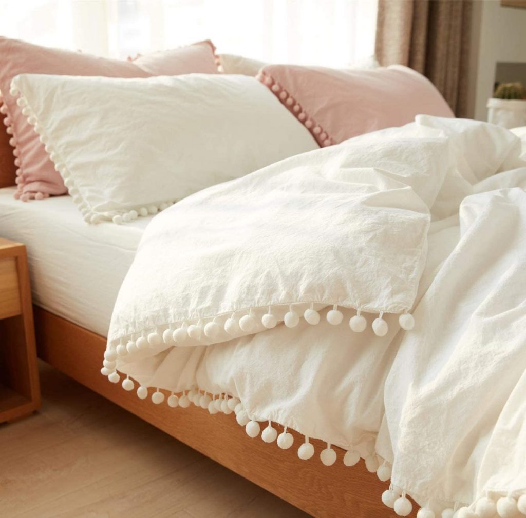 Crushing On: White Bedding - Stacy Risenmay